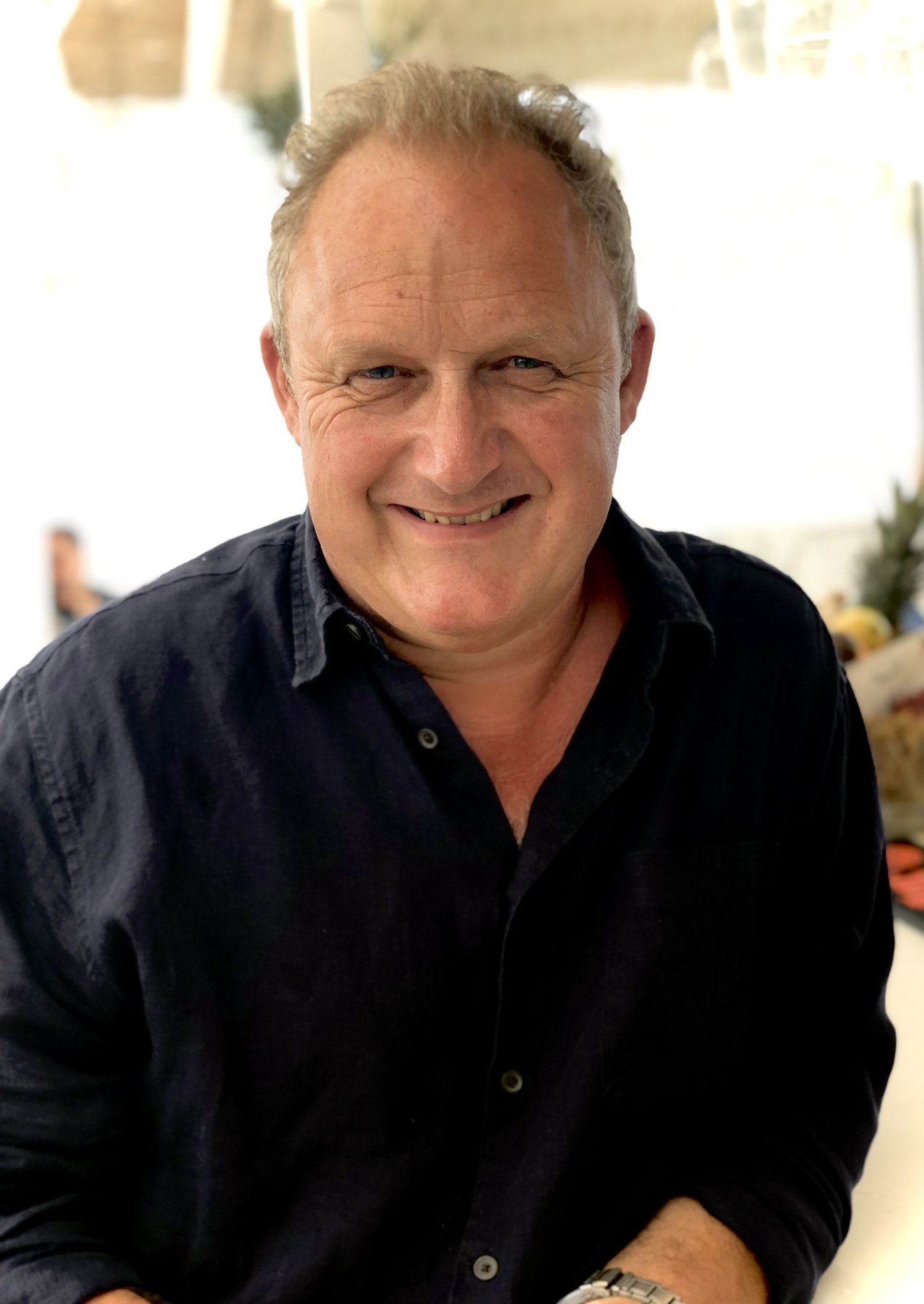 About Us - Hard Decor - Floor, tile, surface & bathroom design experts